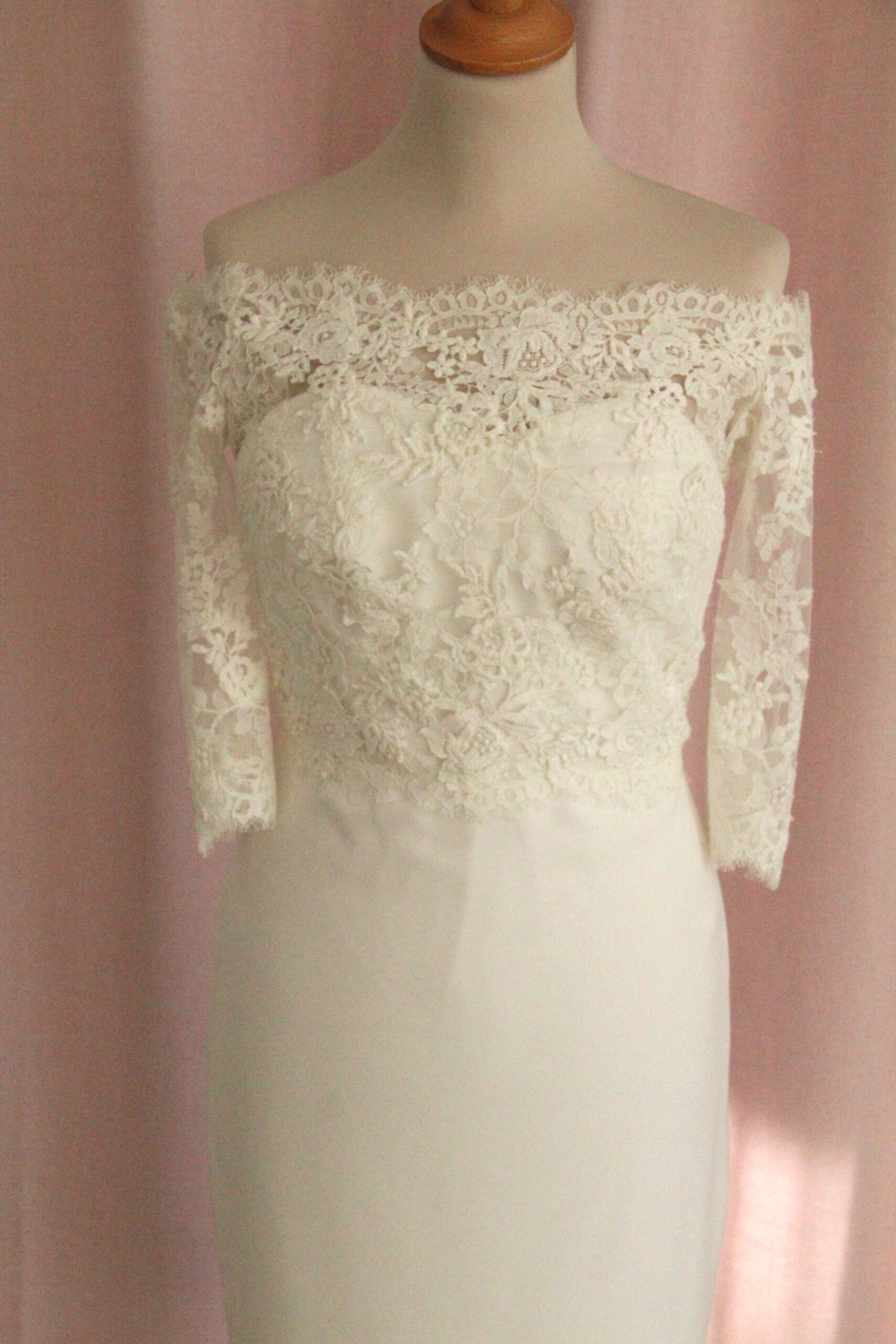 Lara "Pronovias" - Le Boudoir de la Mariée
